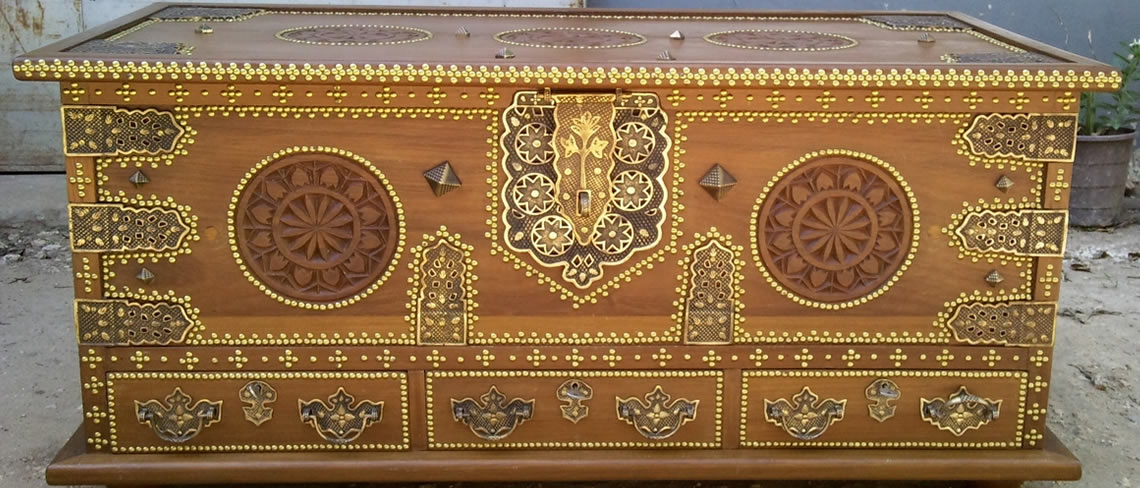 Swahili furniture - Lamu furniture